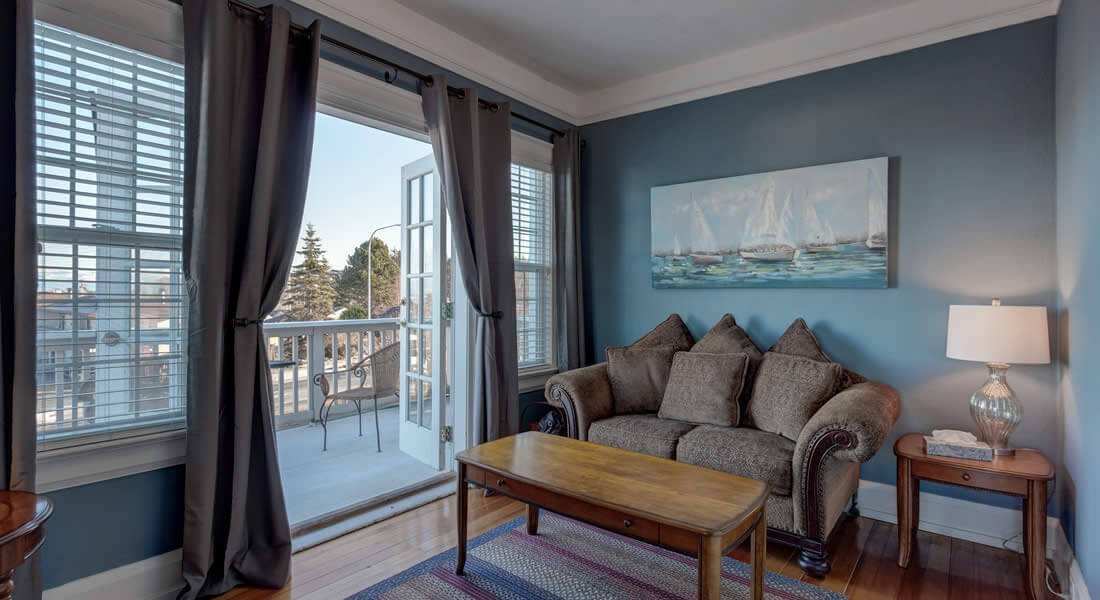 Take a Photo Tour of Nantucket InnNantucket Inn Anacortes